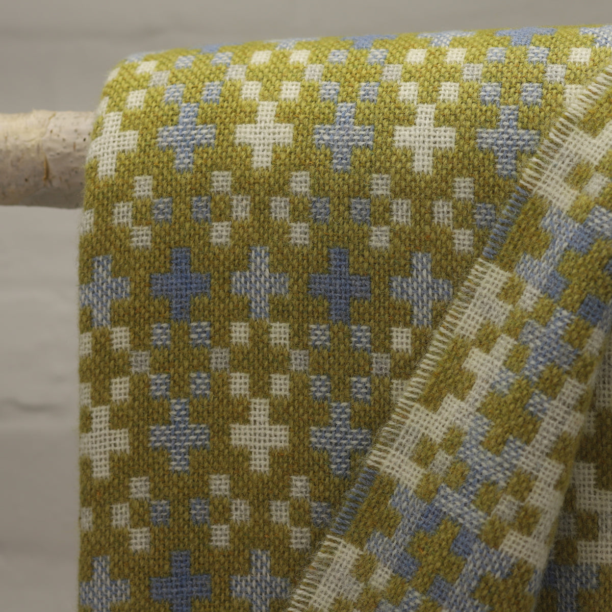 Eshton Blanket - Chartreuse – From The Mills